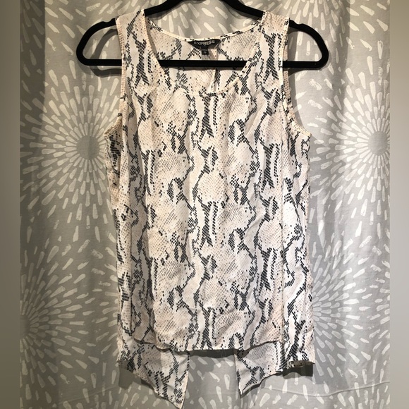 Express | Tops | Express Open Back Top | Poshmark
